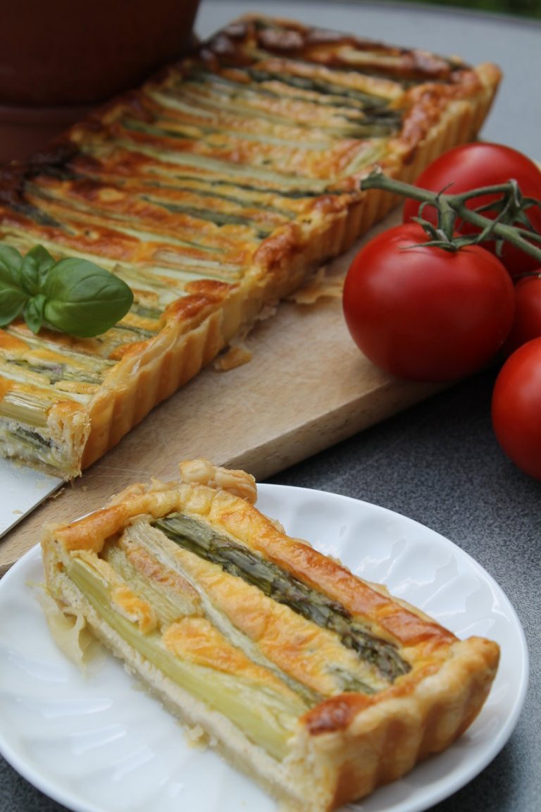 Blätterteig-Schmand-Spargeltarte | cuplovecake