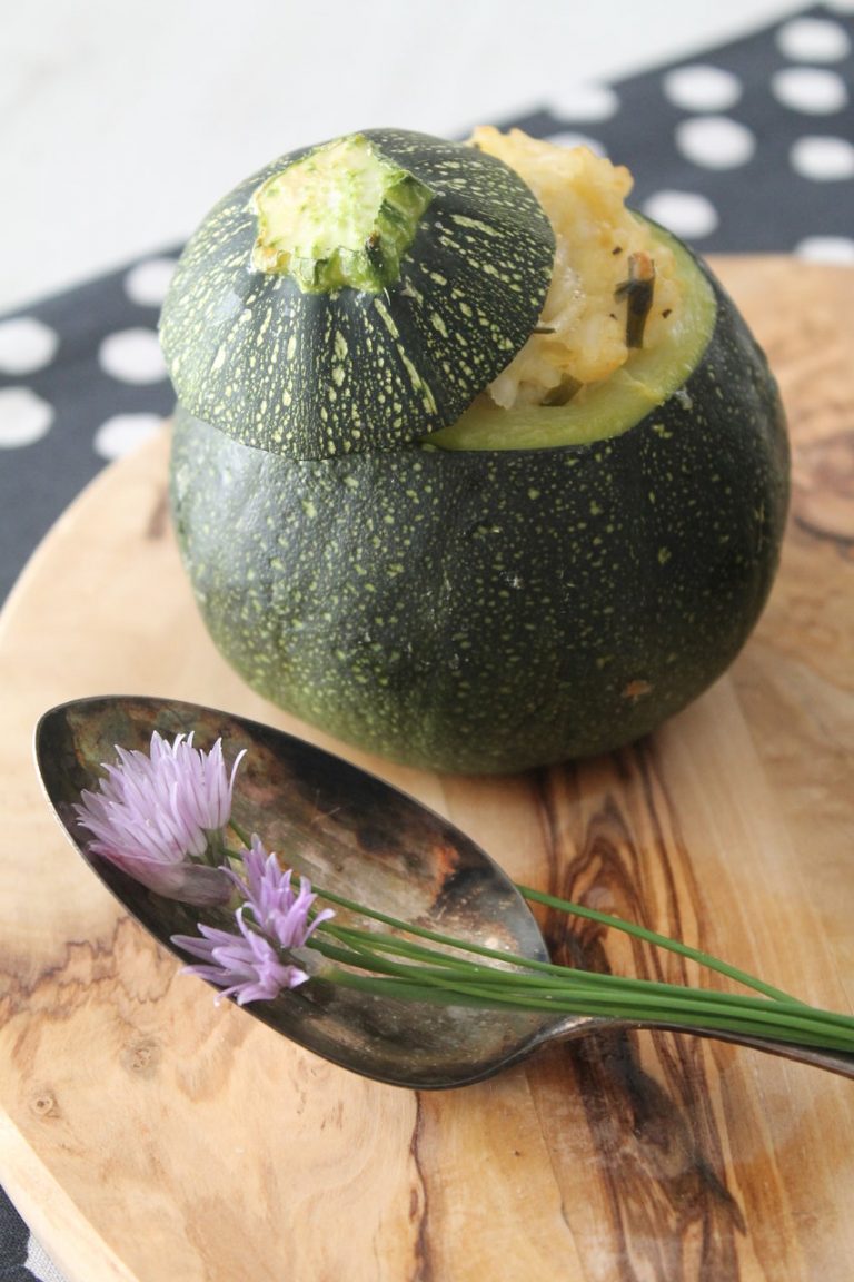 Runde Zucchini gefüllt mit Reis und Kashkaval | cuplovecake